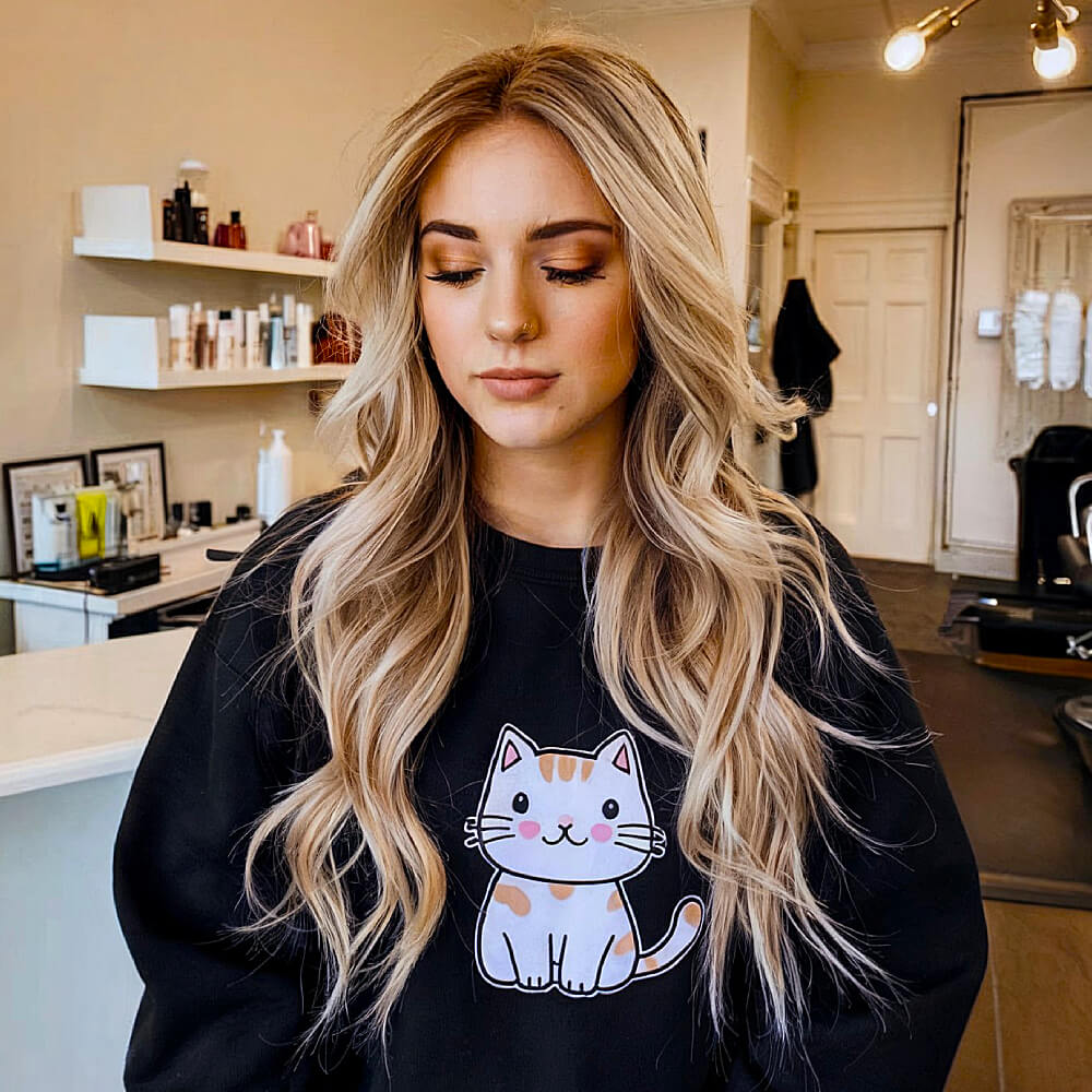 #11 Soft Waves and Blonde Highlights